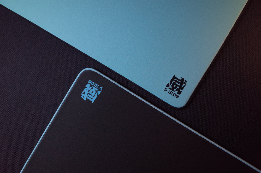 D-GLOW 威-WEI-【布製マウスパッド】