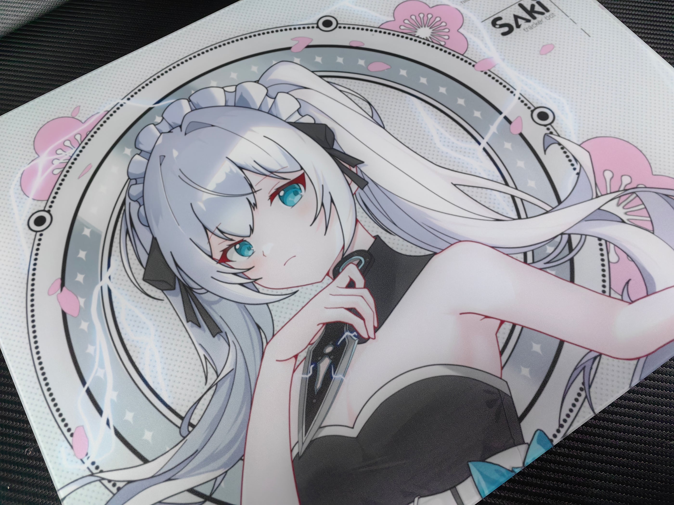 D-GLOW 影 Saki【ガラス製マウスパッド】